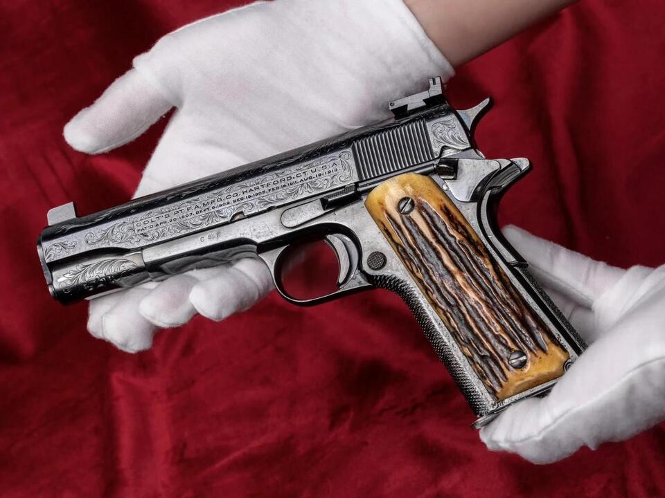 Al Capone’s Iconic Colt .45 Gun “The Sweetheart” Announced for Auction ...