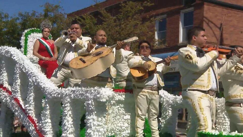 Little Village Mexican Independence Day Parade will go despite ICE ...