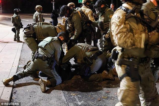 Conservative firebrand Nick Sortor arrested in fight with ICE in ...