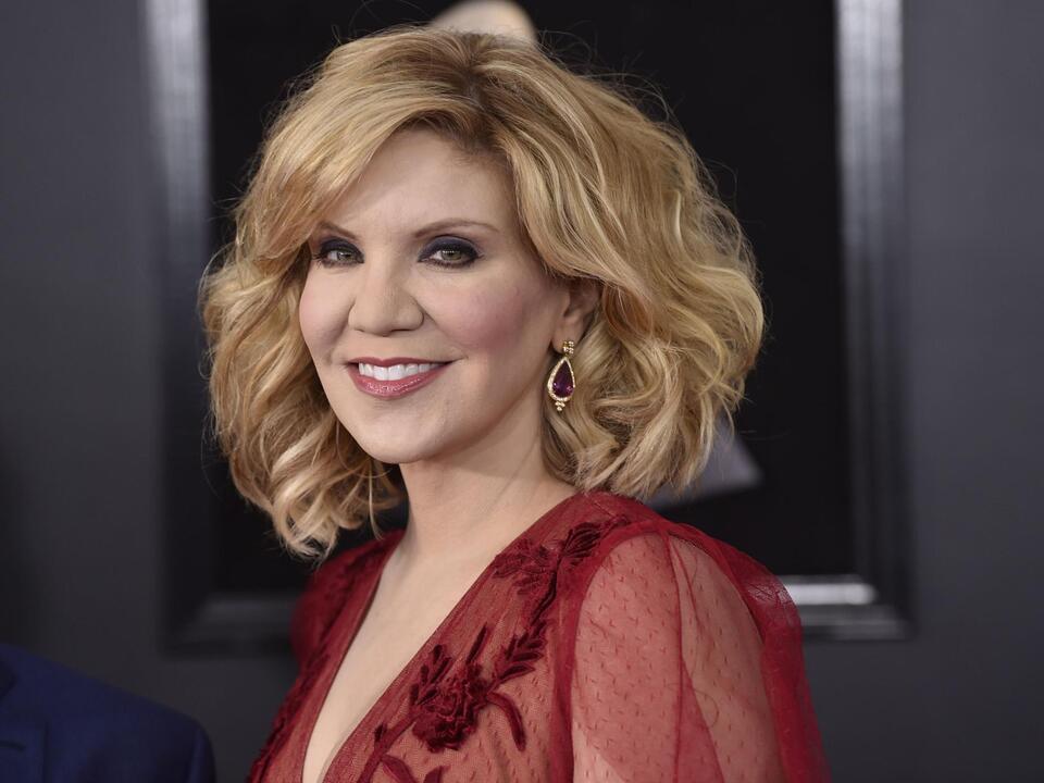 Alison Krauss and Robert Plant to perform at Toledo Zoo