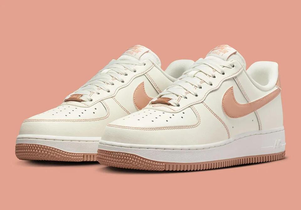 “Rose Gold” Blooms On The Nike Air Force 1 Low - NewsBreak