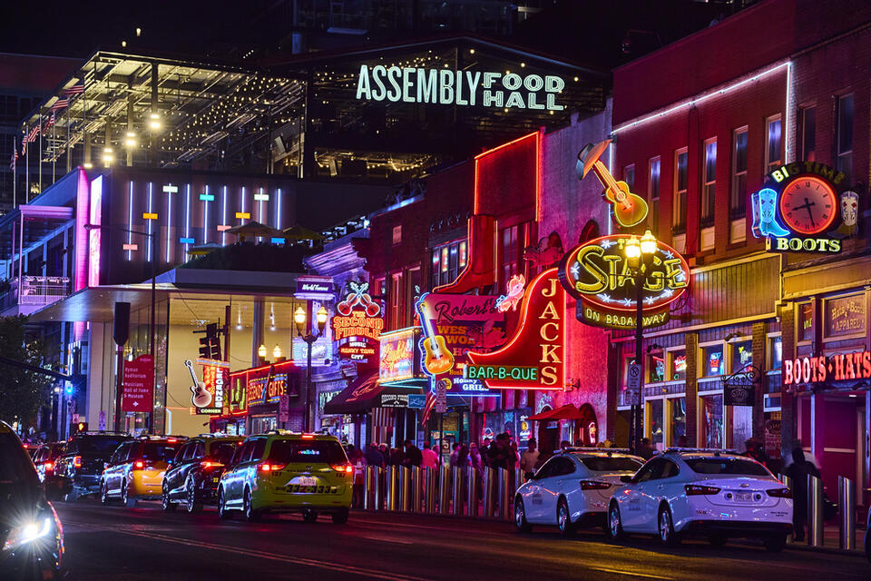 20 U.S. Cities That Are Great for Live Theater - NewsBreak