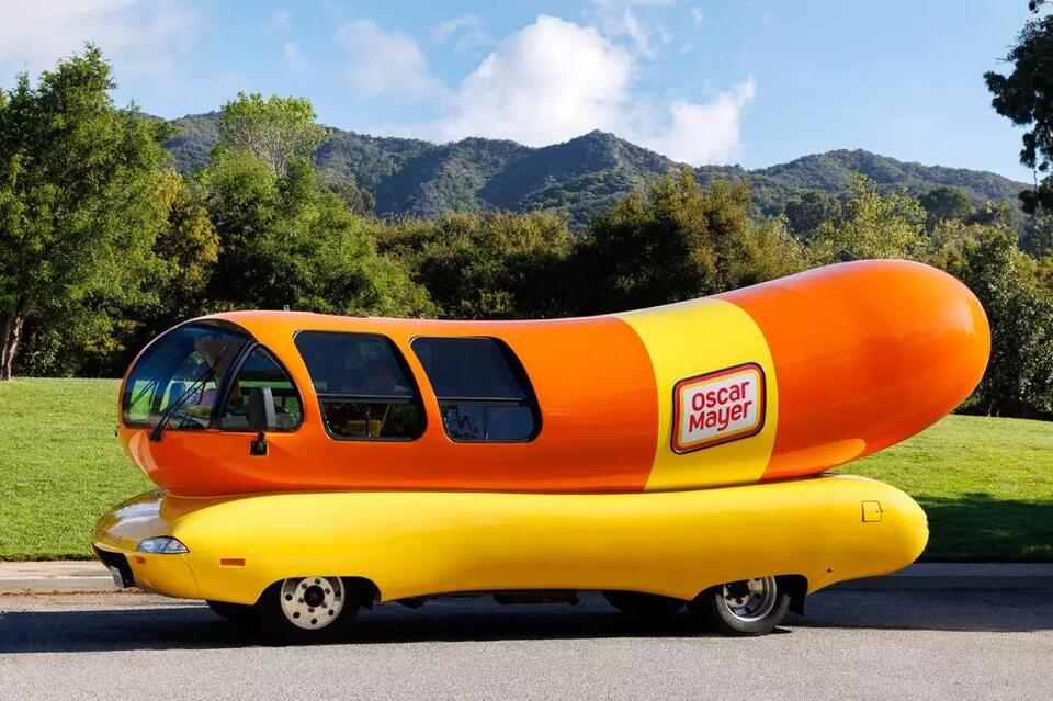Popular Giant Wiener Spotted In the Hudson Valley - NewsBreak