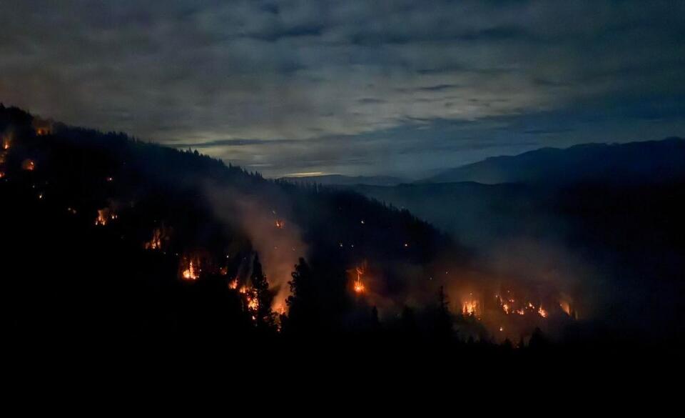 New Evacuation Notices Issued For Lower Sugarloaf Fire - NewsBreak