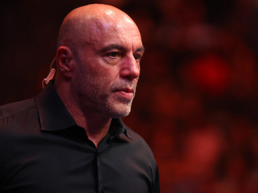 'They Should Be Ashamed' - Joe Rogan, Daniel Cormier, & MMA Media Go ...