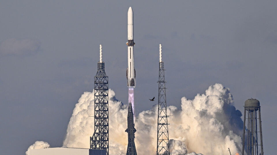 Blue Origin's New Glenn Rocket Completes First Mission, Begins Direct ...