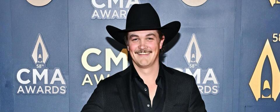 Before Country Stardom, Zach Top Thought He Was Going To Be a Mechanical Engineer - NewsBreak