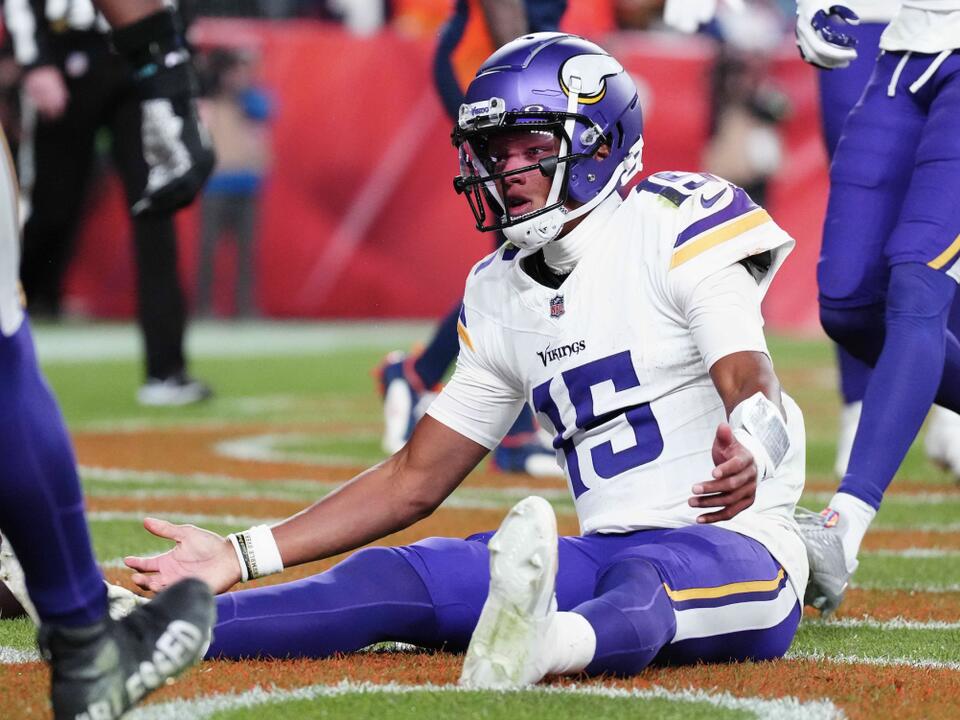 Josh Dobbs' parents go viral after getting some TV time during Sunday ...