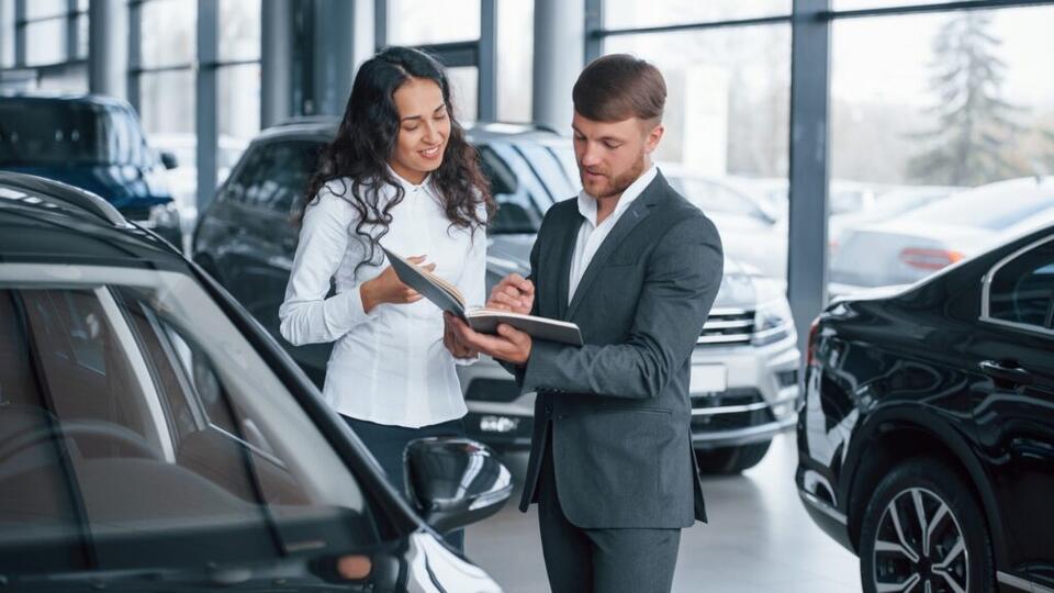Auto debt just hit a record $1.68 trillion — the average new car ...