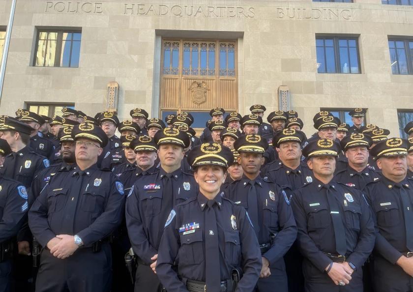 Kansas City police officers are getting new navy blue uniforms. Here's ...