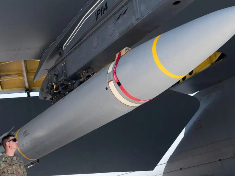 Unprecedented U.S. Hypersonic Weapon Test In West Pacific Appears Imminent