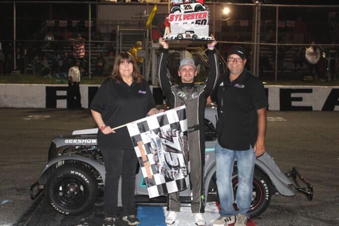Red Hot Riely O’Keefe Pockets $2,750 INEX Legend Race Car score with ...