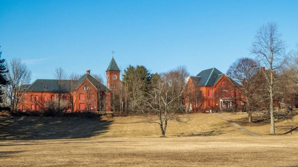 Medfield State Hospital: Inside the Asylum Forgotten by Time in ...