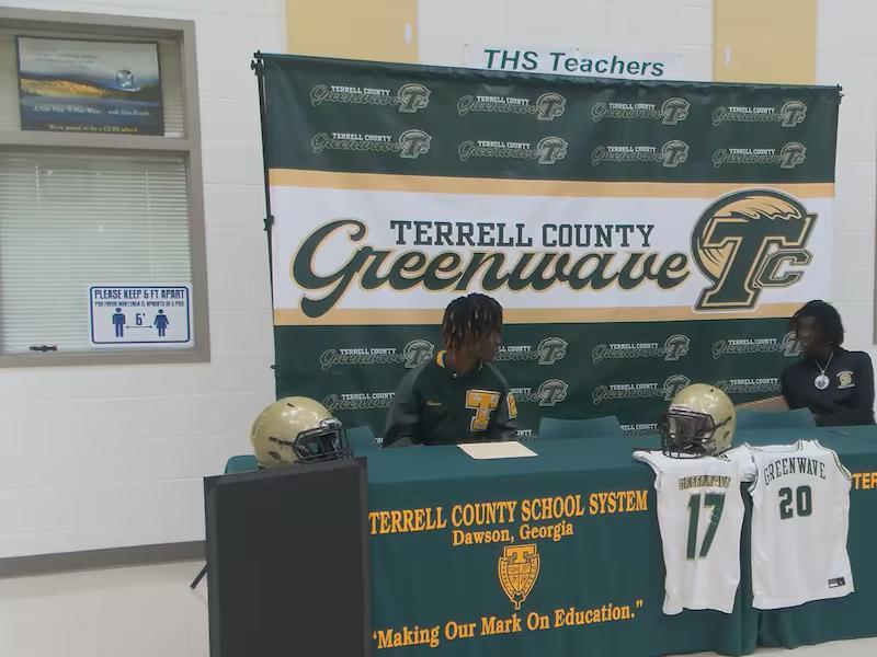 Two Terrell County Greenwave sign to play at the next level