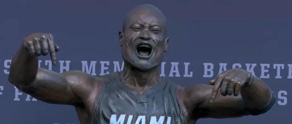 The Heat Unveiled A Dwyane Wade Statue That Looks Nothing Like Dwyane ...