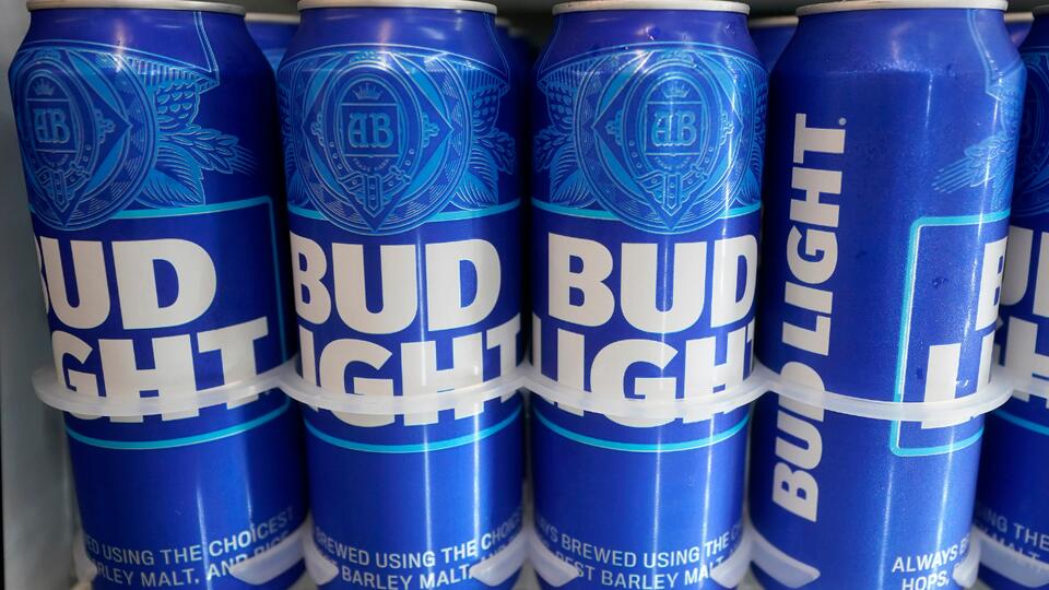 Anheuser-Busch Global Marketing Officer Admits Dylan Mulvaney Partnership Was ‘Wake-Up Call’ But ...