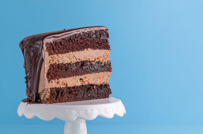 People In Illinois Say This Is The Most Popular Cake Flavor - NewsBreak