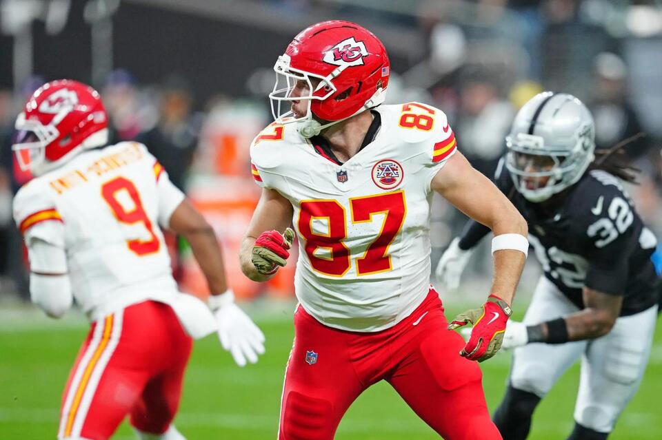 Chiefs Owner Clark Hunt Pushes Back on Travis Kelce’s Rumored ...