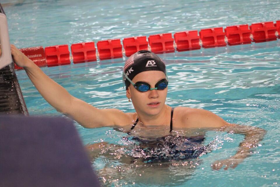 Notre Dame’s Carli Cronk Breaks 2 Deaf World Records on Day 1 of 2025 ...