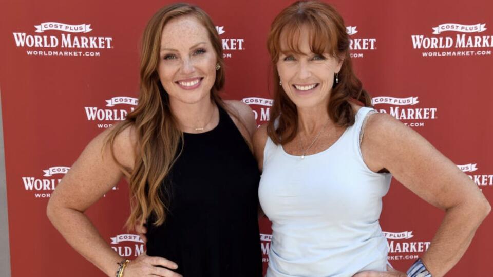 HGTV’s Mina Starsiak Hawk Drops Big News About Mom Karen E. Laine ...