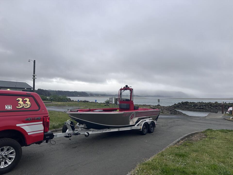 Garibaldi Fire employs new jet boat - NewsBreak