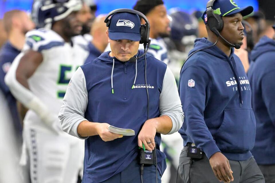 Seattle Seahawks’ Pro Bowl Starter In Danger of Losing Starting Role ...