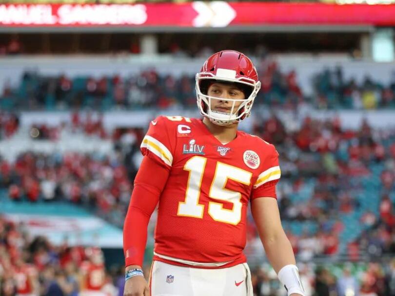 Get your first look at KC Chiefs Super Bowl uniform and patches