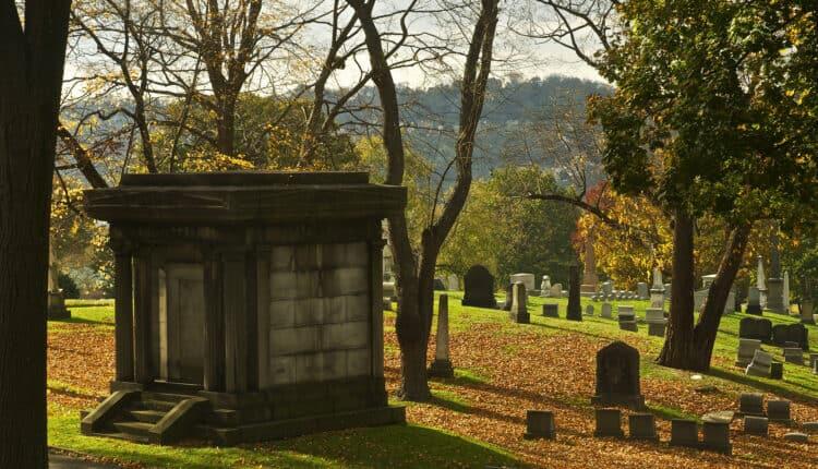 10 cemeteries in Pennsylvania that are reportedly haunted - NewsBreak