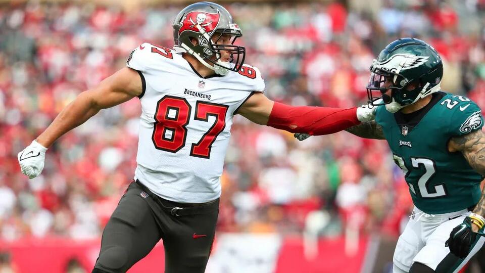 Rob Gronkowski explains why Bucs will beat Eagles in Wild Card - NewsBreak
