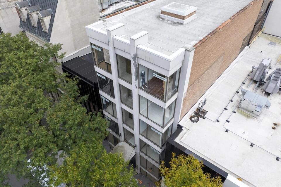 Is it the end for a modernist Streeterville building with Victorian ...