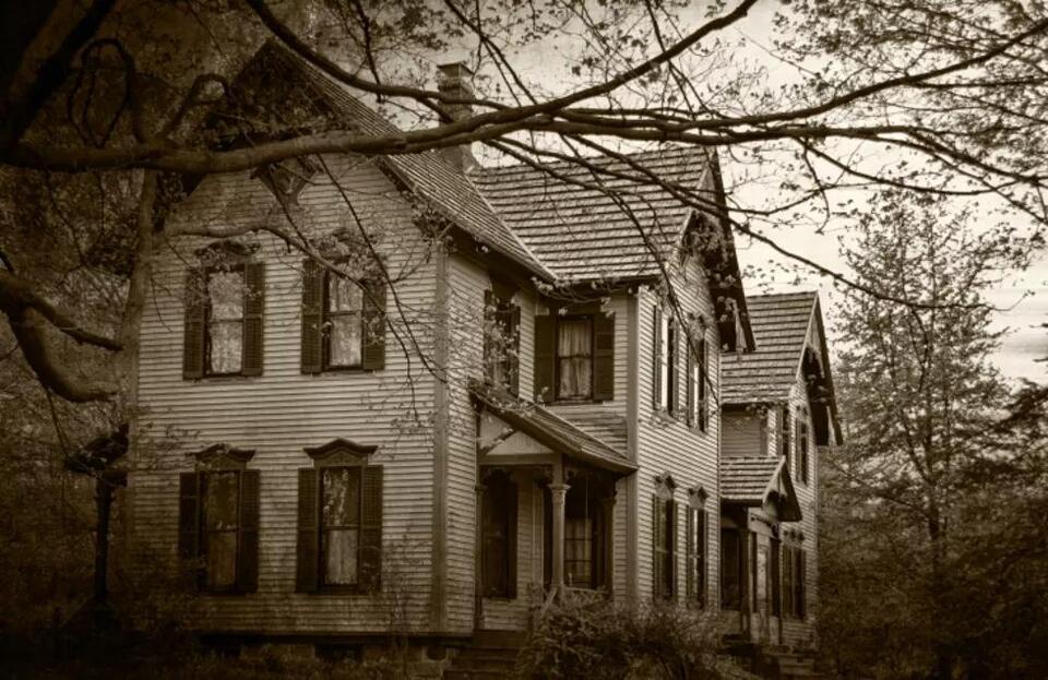 Hudson Valley, New York Haunted House One Of The Scariest in U.S ...
