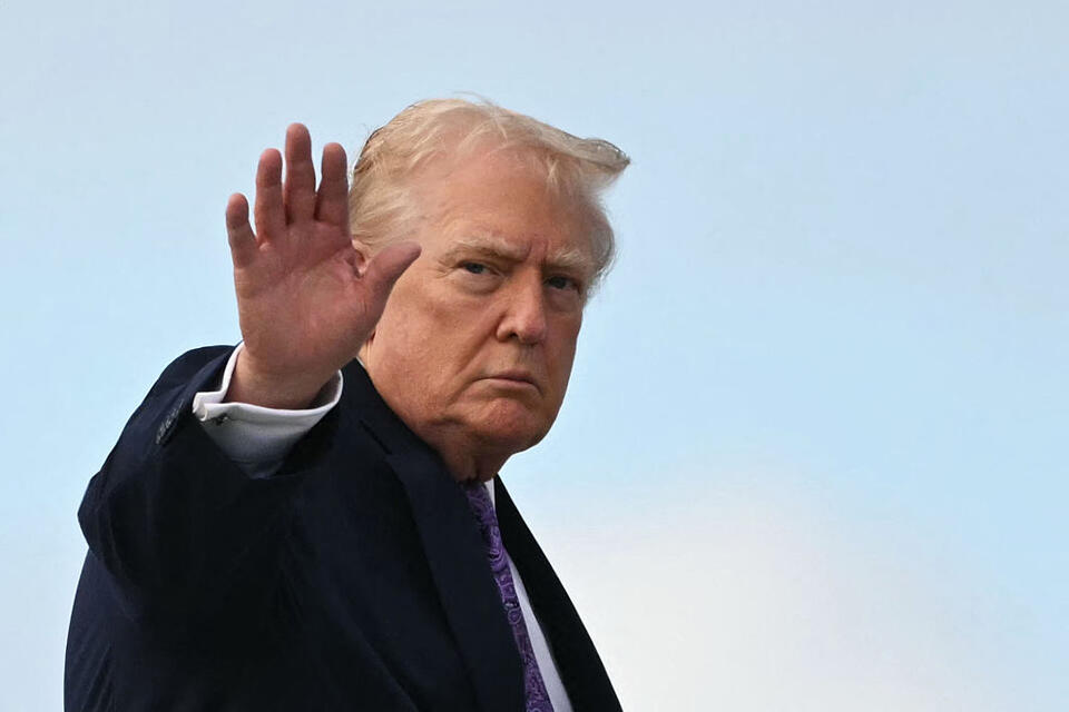 ‘Is That a Physician?’: Trump’s Drained, Disoriented New Look Alarms ...