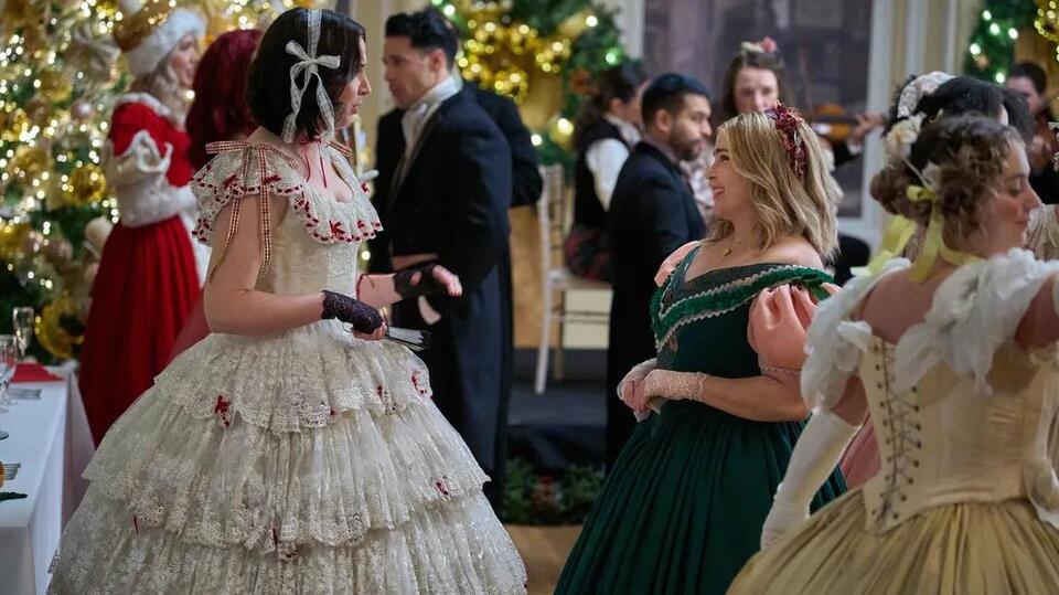 Mae Whitman and Jane Seymour Take Us Inside Their New Hallmark Series ...
