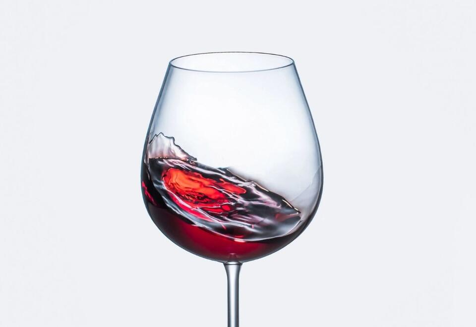What’s in your glass? The science behind wine temperature, storage and ...