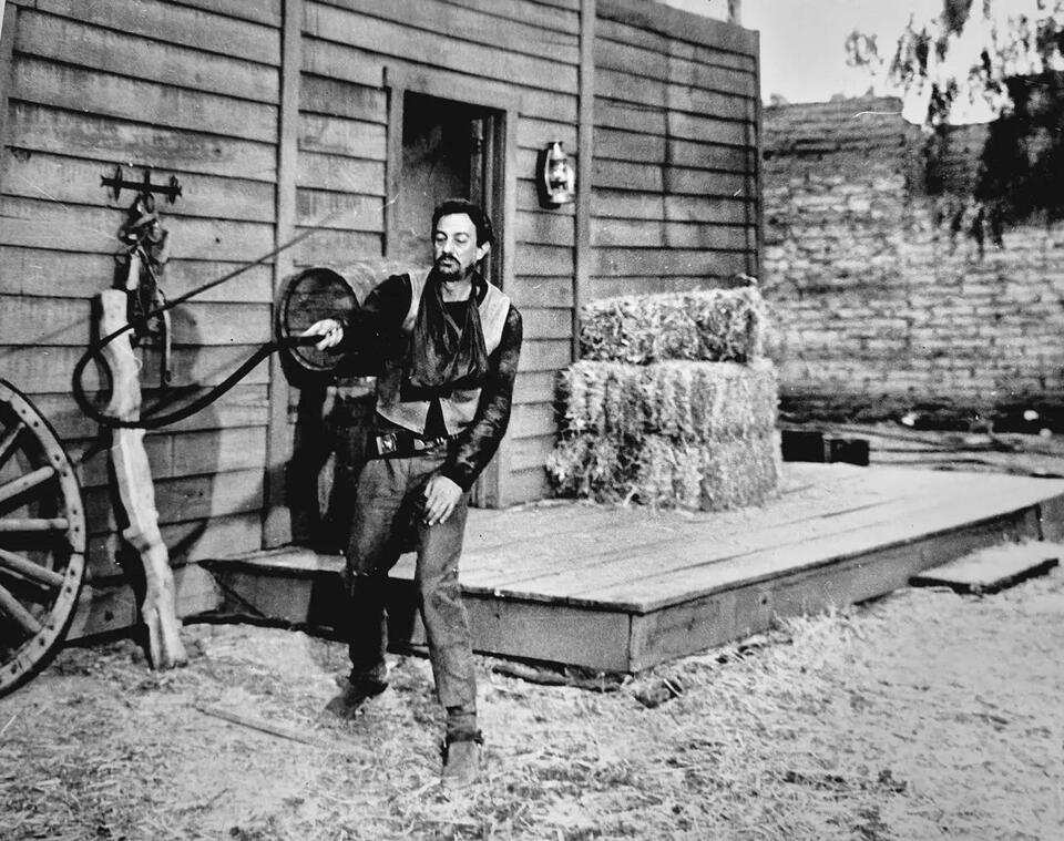 Mario Almada, on-screen vigilante, icon of Mexican Westerns, stars in ...