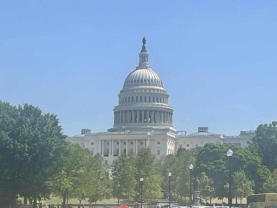 Trump To Be Inaugurated Today - NewsBreak