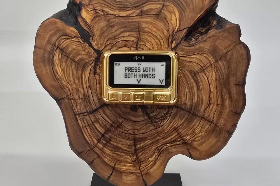 Trump received morbid gift from Israel’s Prime Minister during White ...