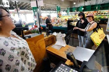 Some not-so-hidden truths about Seattle grocery stores - NewsBreak