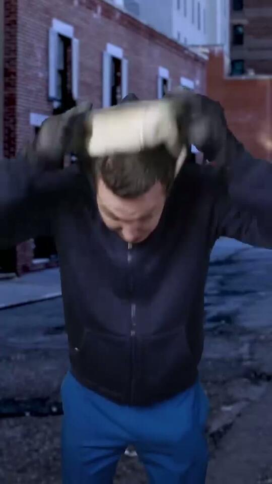 How To Tell If You're Being Followed! it you re waiking#safety #law # ...