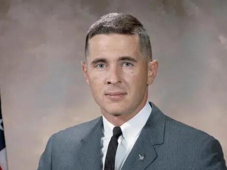 William Anders, NASA Astronaut and US Air Force Major General, dies at 90