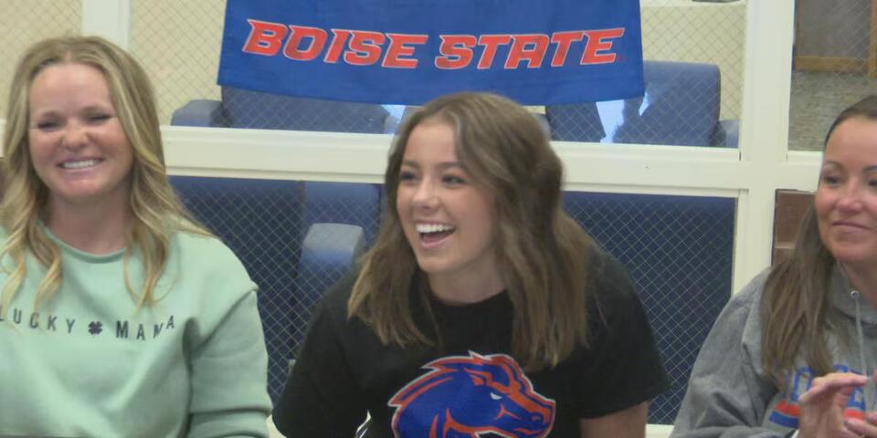 B-S-U: Declo senior Audrey Darrington to cheer for Boise State - NewsBreak