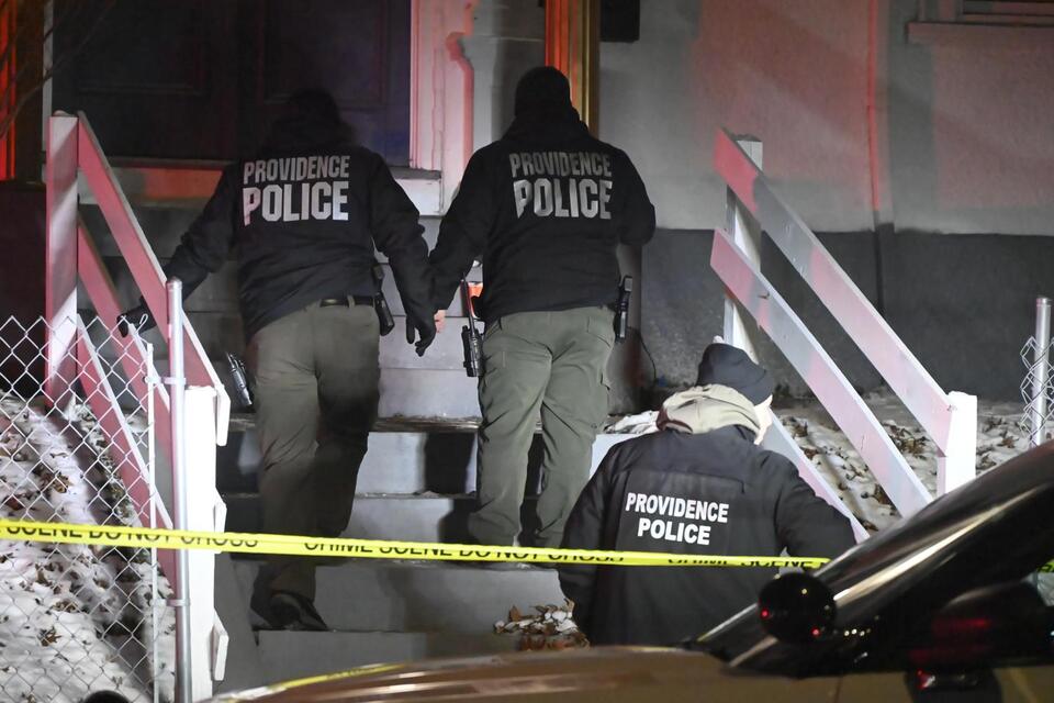 Claudio Manuel Neves-Valente and slain MIT professor Nuno Loureiro ...