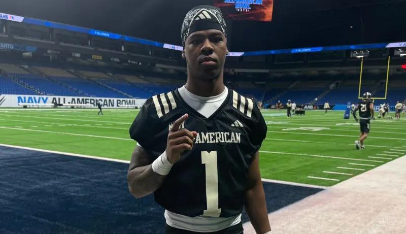 4-star DB Monsanna Torbert gives Indiana his pledge during Navy All ...