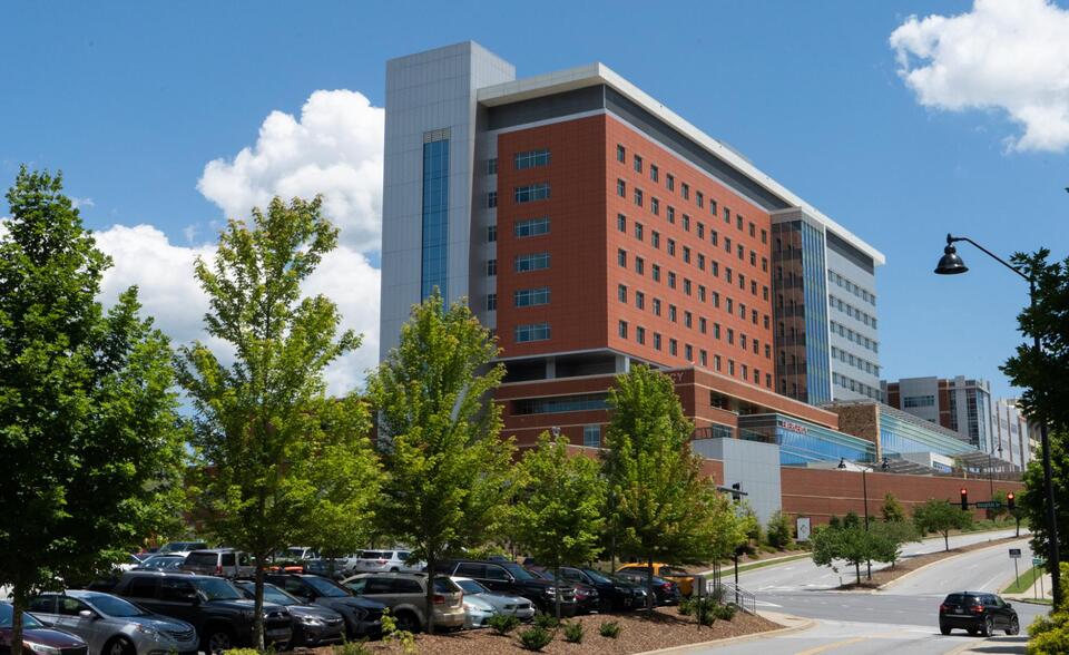 Patient dies in Mission emergency department bathroom after call for ...