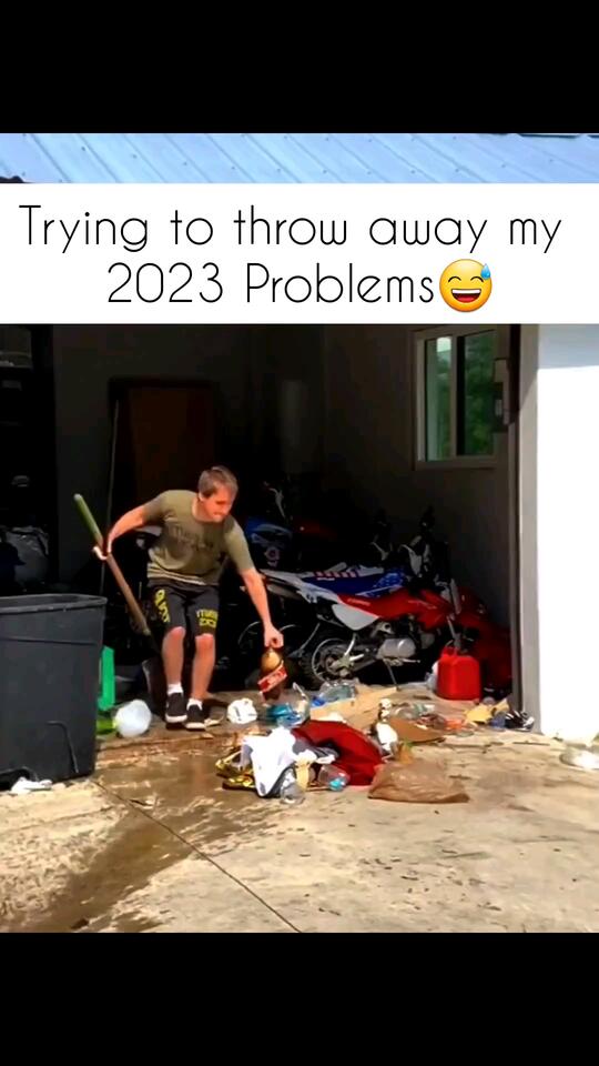 Trying to throw away my 2023 problems - NewsBreak