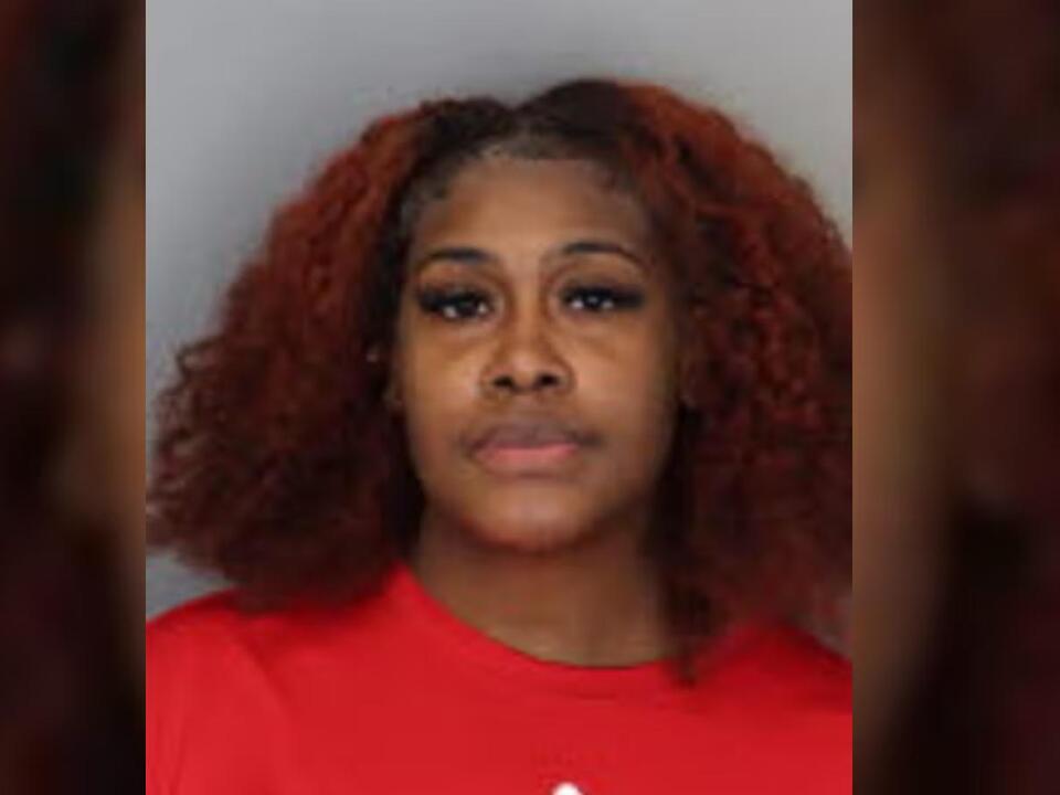 Mom accused of posting 5-year-old waxing nude adults has case sent to ...