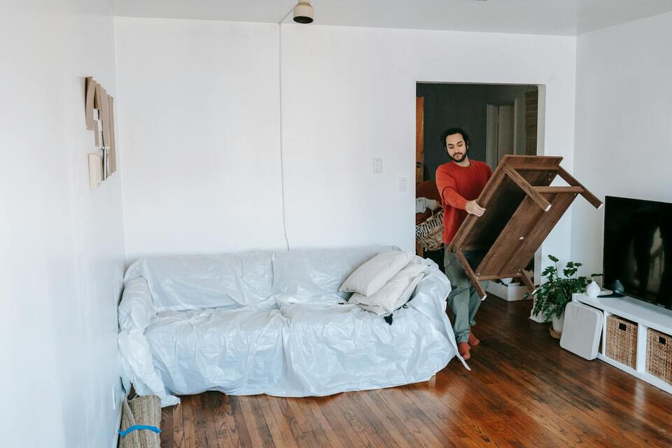 People Who Rearrange Their Furniture Constantly Usually Have These 9 ...