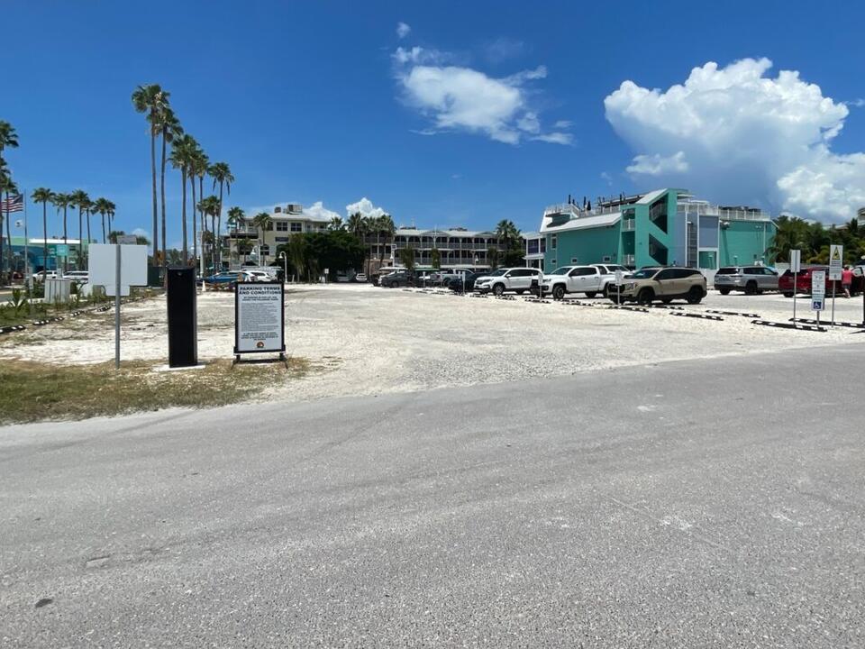 City imposes deadline to close parking lots