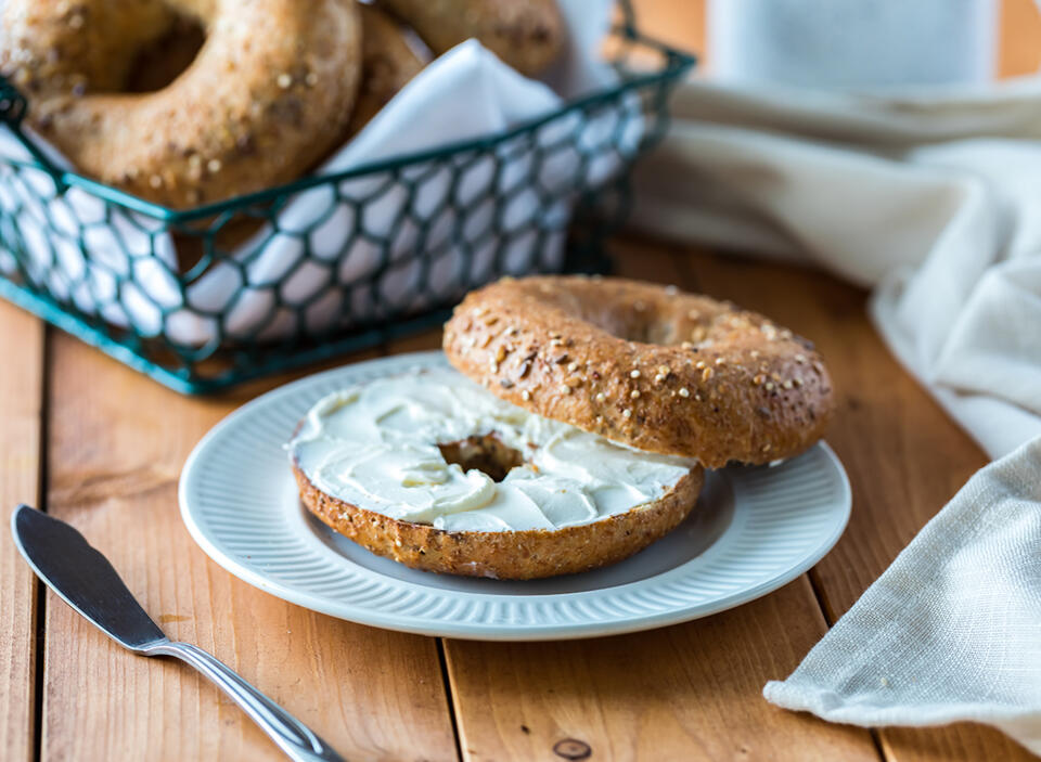 7 Cream Cheese Brands Shoppers Say Taste Richest and Most Spreadable ...