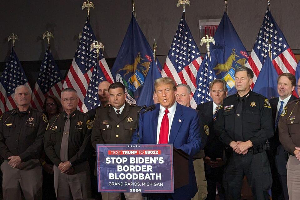 Trump in Michigan blasts ‘border bloodbath.' Here are the facts - NewsBreak